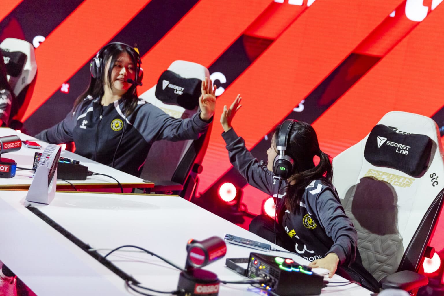 Vivian and Chel of Team Vitality Explore the Future of Women's MLBB Gaming